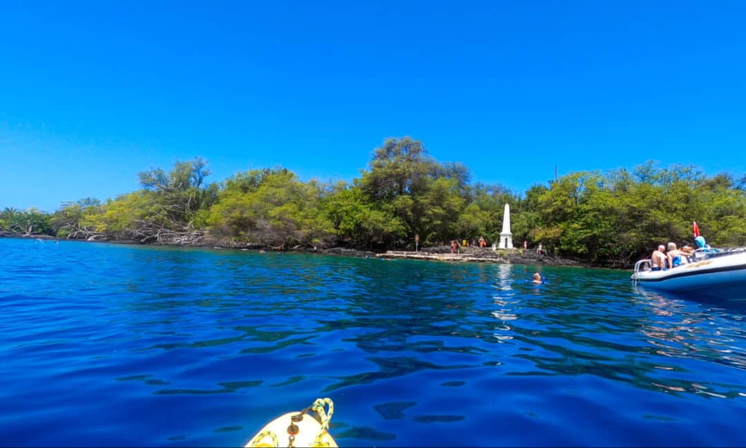 Guided Kayak and Snorkel to Captain Cook Monument - The Hawaii Vacation ...