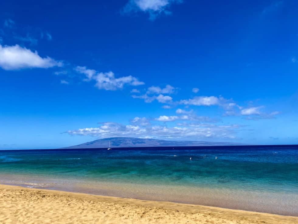9 Best Beaches in Lahaina and West Maui (maps and details!)