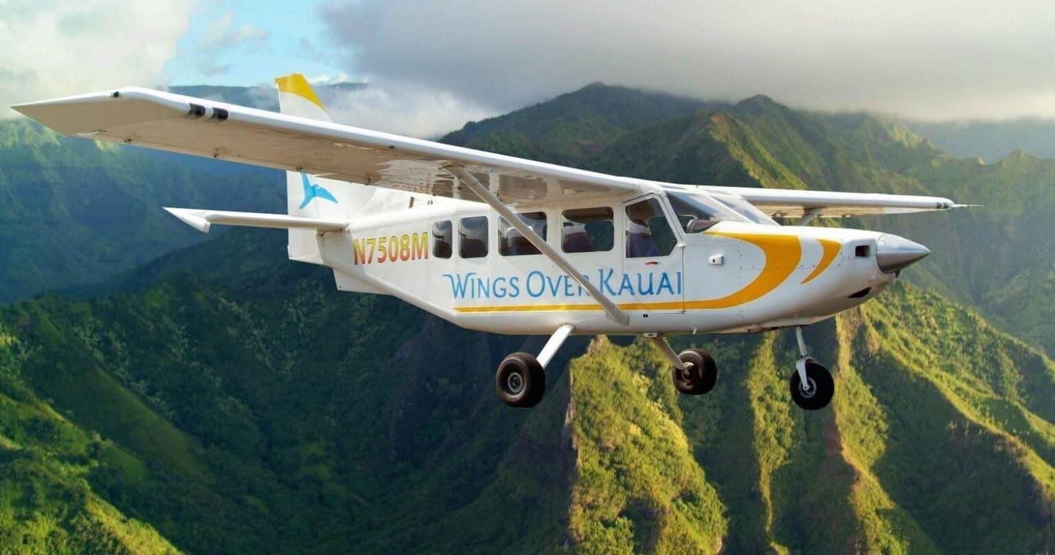 The 5 Best Hawaii Airplane Tours