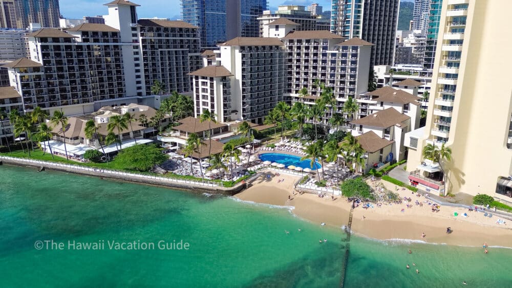 Beachfront Hotels on Waikiki Beach: Our 8 Best Picks for Every Budget